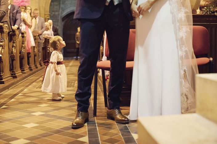 St. John's Church & Hazel Gap Barn Wedding ♡ Lucy & Cory