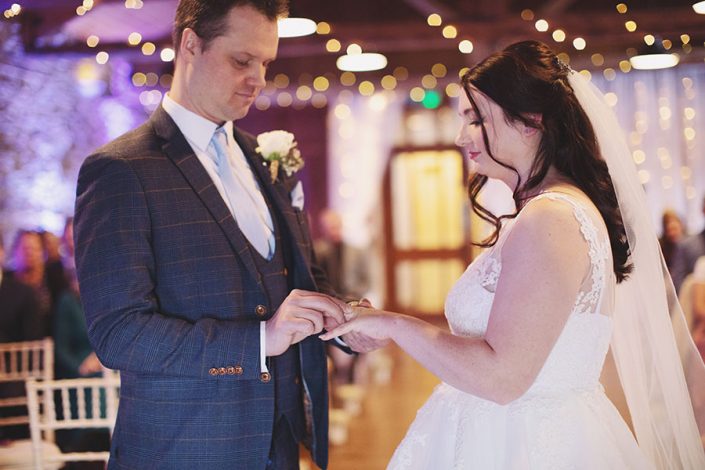 Wood Lane Countryside Centre Wedding, Sheffield ♡ E & L